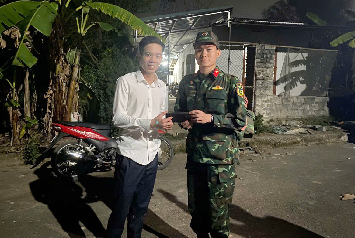 Nhặt được của rơi, trả người đánh mất